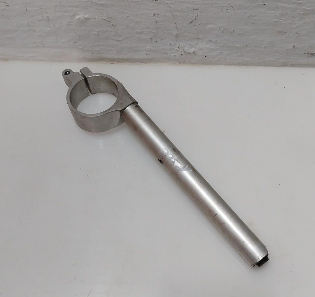 Yamaha YZF-R1 YZFR1 R1 Right Handlebar – Montclair Motorcycles Online